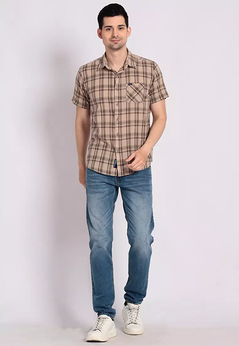 Jual REMIX JEANS Kemeja Reguler E015P21 Original 2025 | ZALORA Indonesia