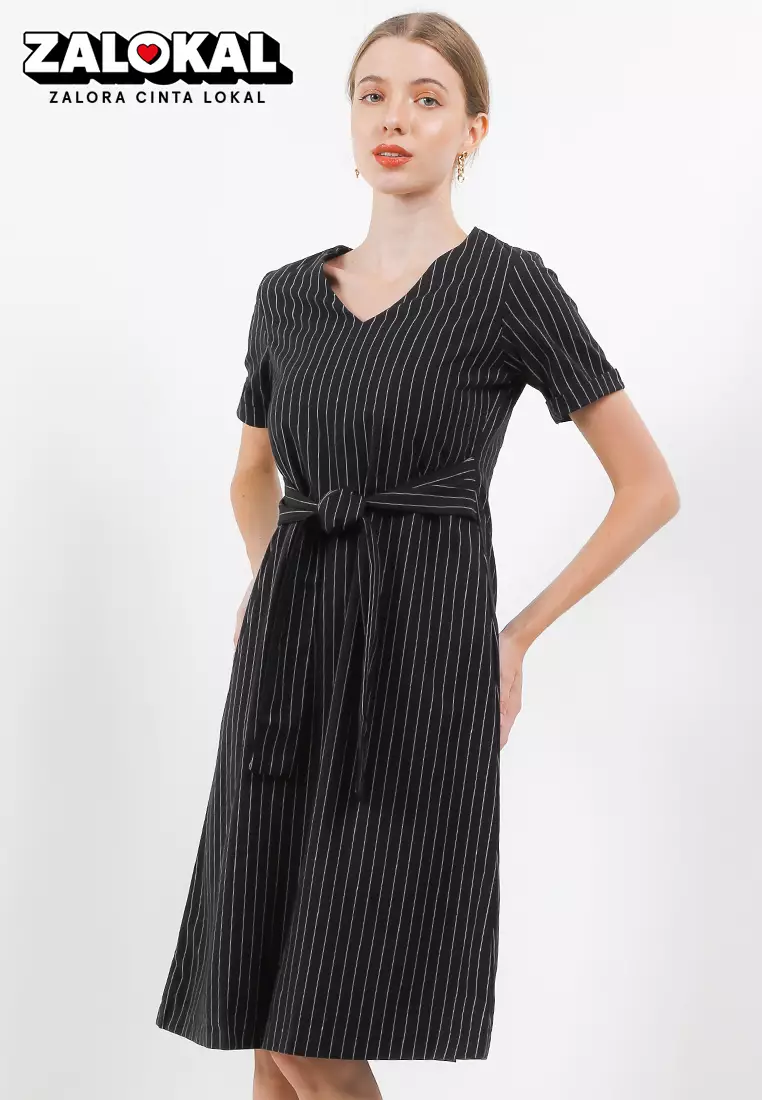 Jual Cardinal Femme Dress Regular Fit Original 2025 | ZALORA Indonesia