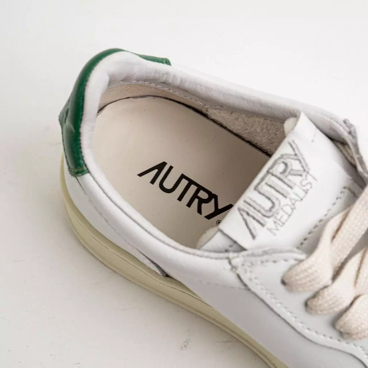 Jual Autry Autry Medalist Low-Top Sneakers Leather White/Green Women ...