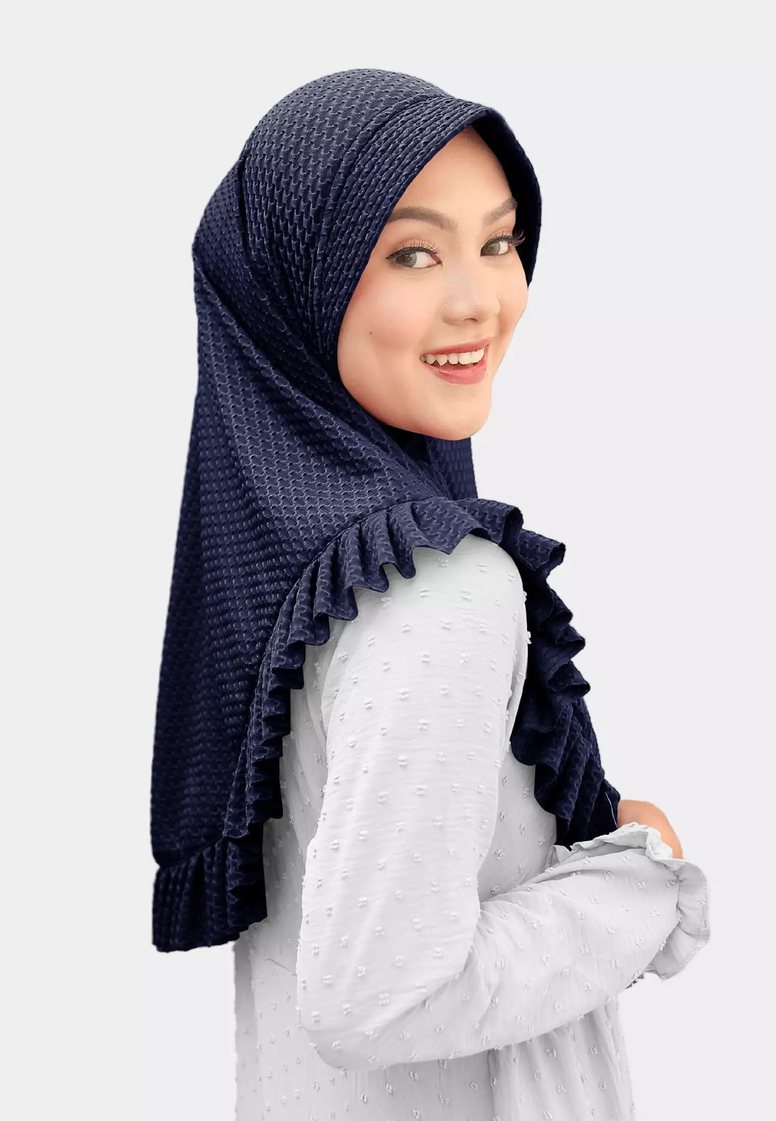Jual COTTON BEE Cotton Bee - Hijab Instan Nazwa Bergo Tekstur Ruffle - Deep Navy Original 2025 ...