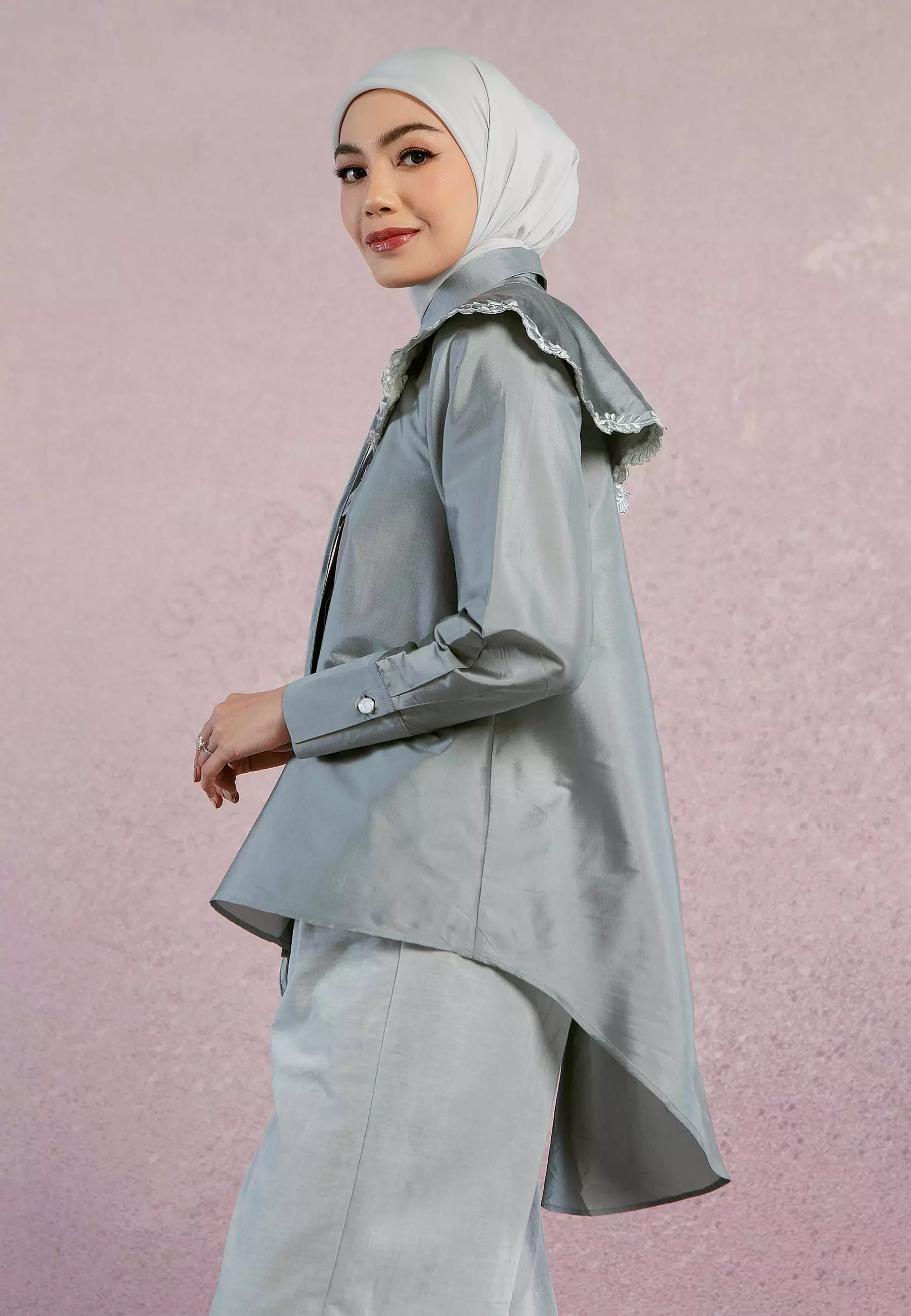 Jual HijabChic HijabChic x Tiqasya Kara Embroidery Storm Grey Top ...