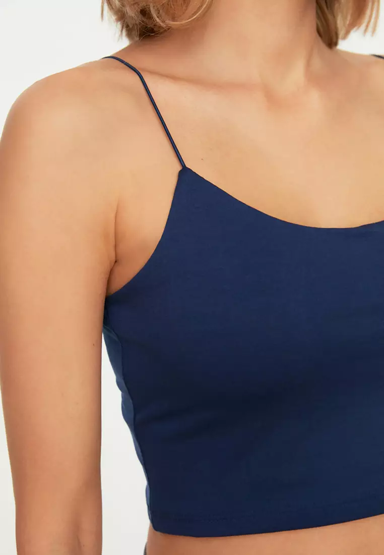 Jual Trendyol Spaghetti Straps Crop Tank Top Original 2024 | ZALORA ...