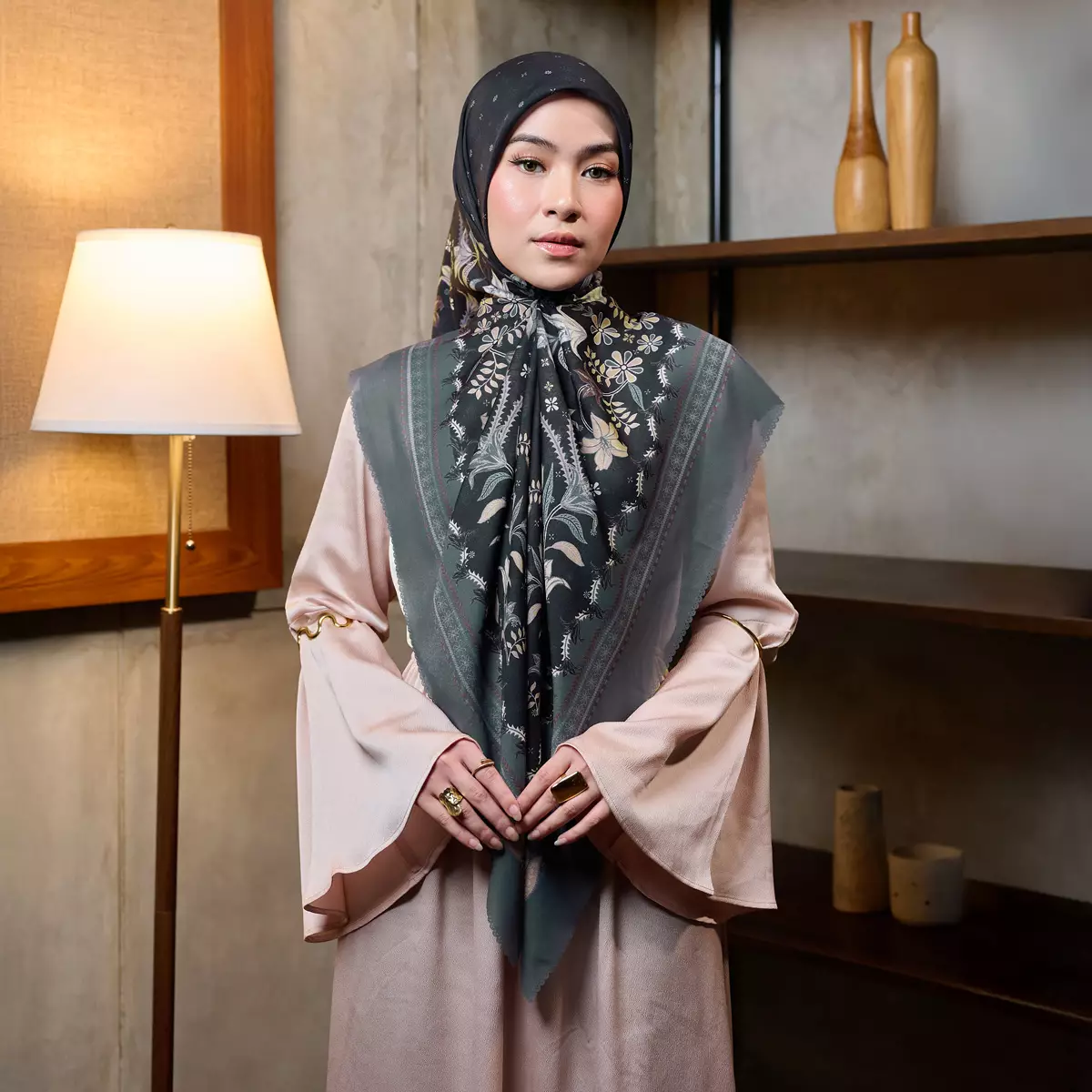 Jual ZM [INCLUDE PREMIUM HARD BOX] ZM Zaskia Mecca - Scarf Primadona ...