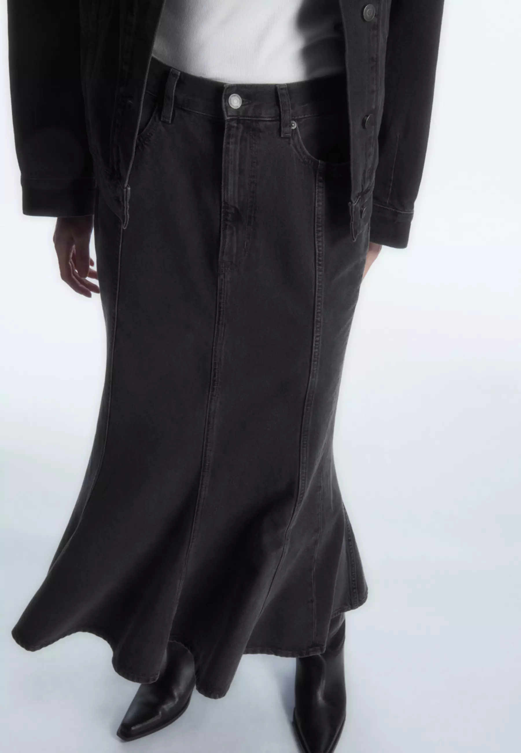 COS Panelled Flared Denim Skirt 2025 | Buy COS Online | ZALORA Hong Kong