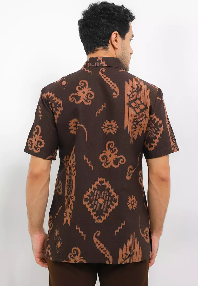 Jual ARJUNA WEDA Hem Body Fit Batik Cumik 2 Original 2025 | ZALORA ...