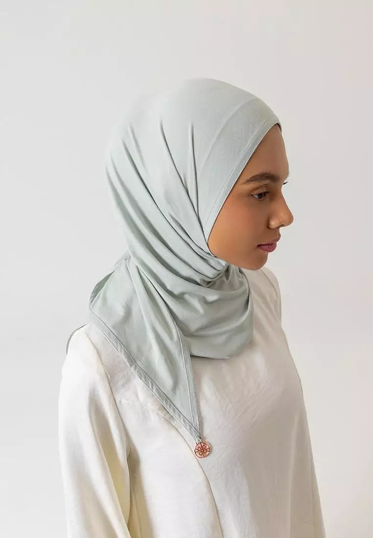 Jual Riamiranda Ria Miranda Sage Green Buchra Hijab Instan Original ...