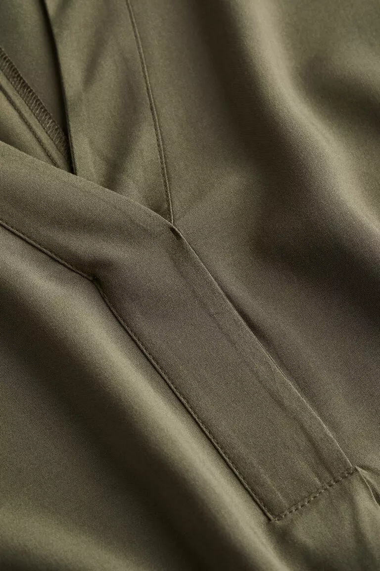 Jual H&M V-neck tunic Original 2025 | ZALORA Indonesia