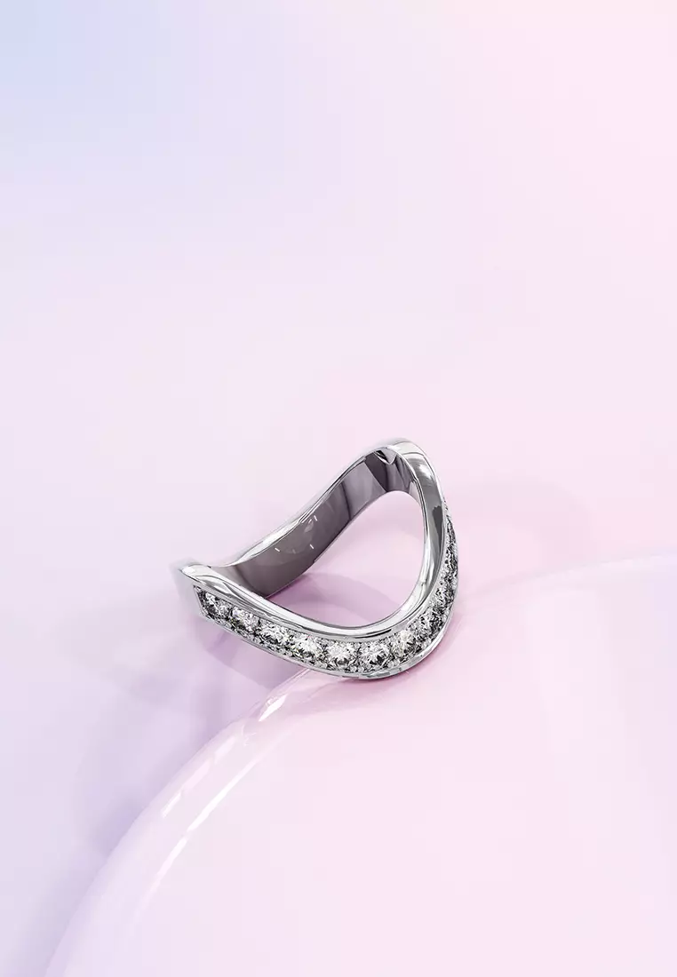 網上選購 Krystal Couture Contortion Ring in White Gold Embellished with ...