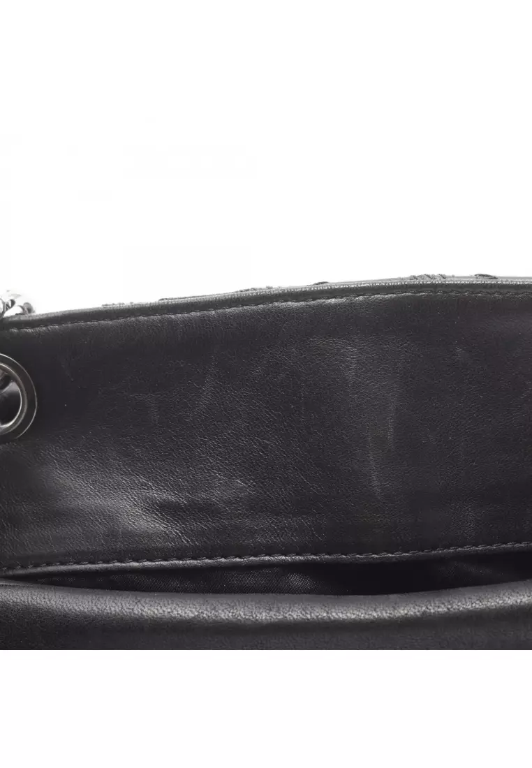 Buy Chanel Pre-Loved Chanel chain handbag patchwork lambskin Unborn ...