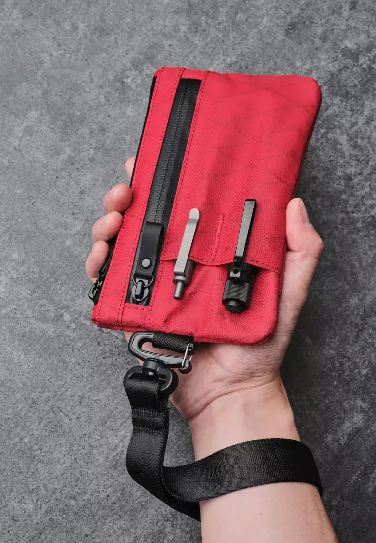 Jual Alpaka Alpaka Zip Clutch - True Red Original 2025 | ZALORA Indonesia