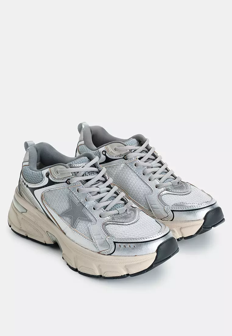 Jual GOLDEN GOOSE Lightstar Sneakers Original 2026 | ZALORA Indonesia
