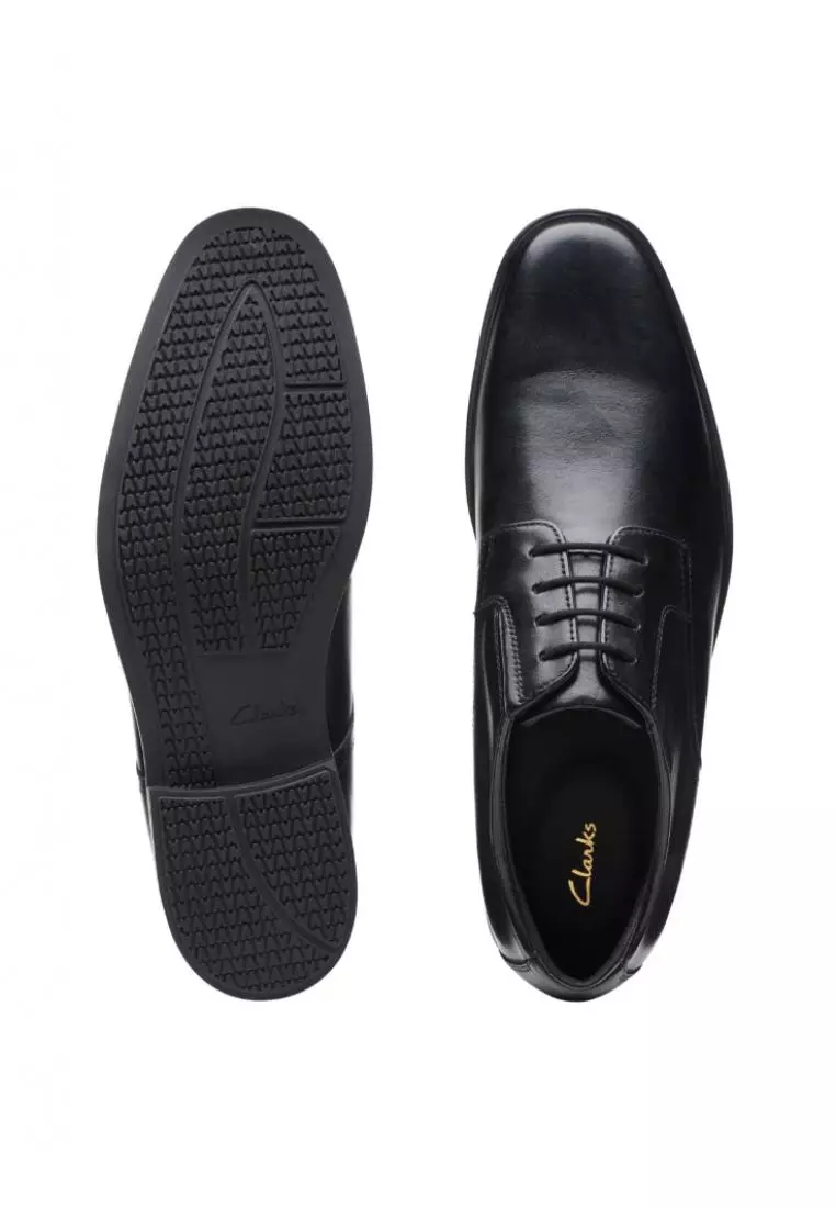 Buy CLARKS Howard Walk Black Leather Mens Shoes 2025 Online | ZALORA