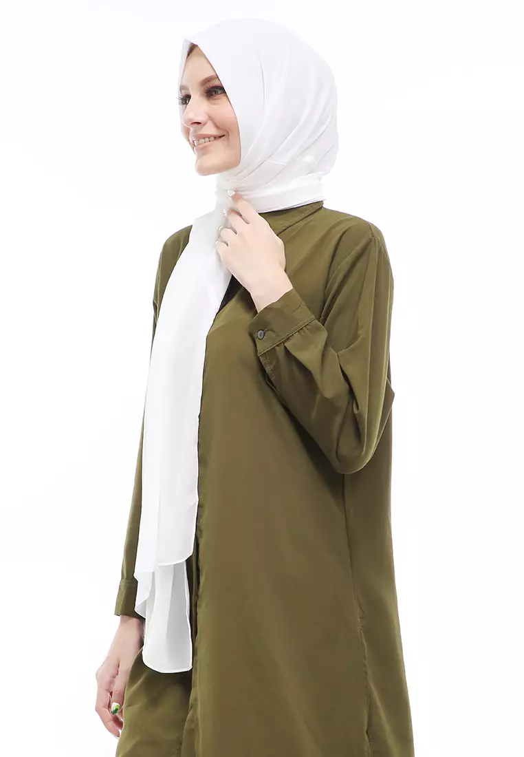 Jual Evernoon Sakilah Hijab Pashmina Ceruty Baby Doll Wanita Polos Relaxed Fit - Broken White ...