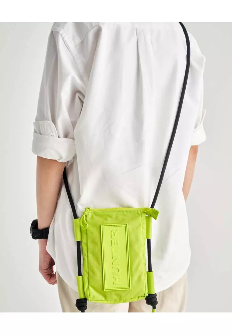 Buy Hunter Boots TRAVEL RIPSTOP PHONE POUCH 2026 Online | ZALORA