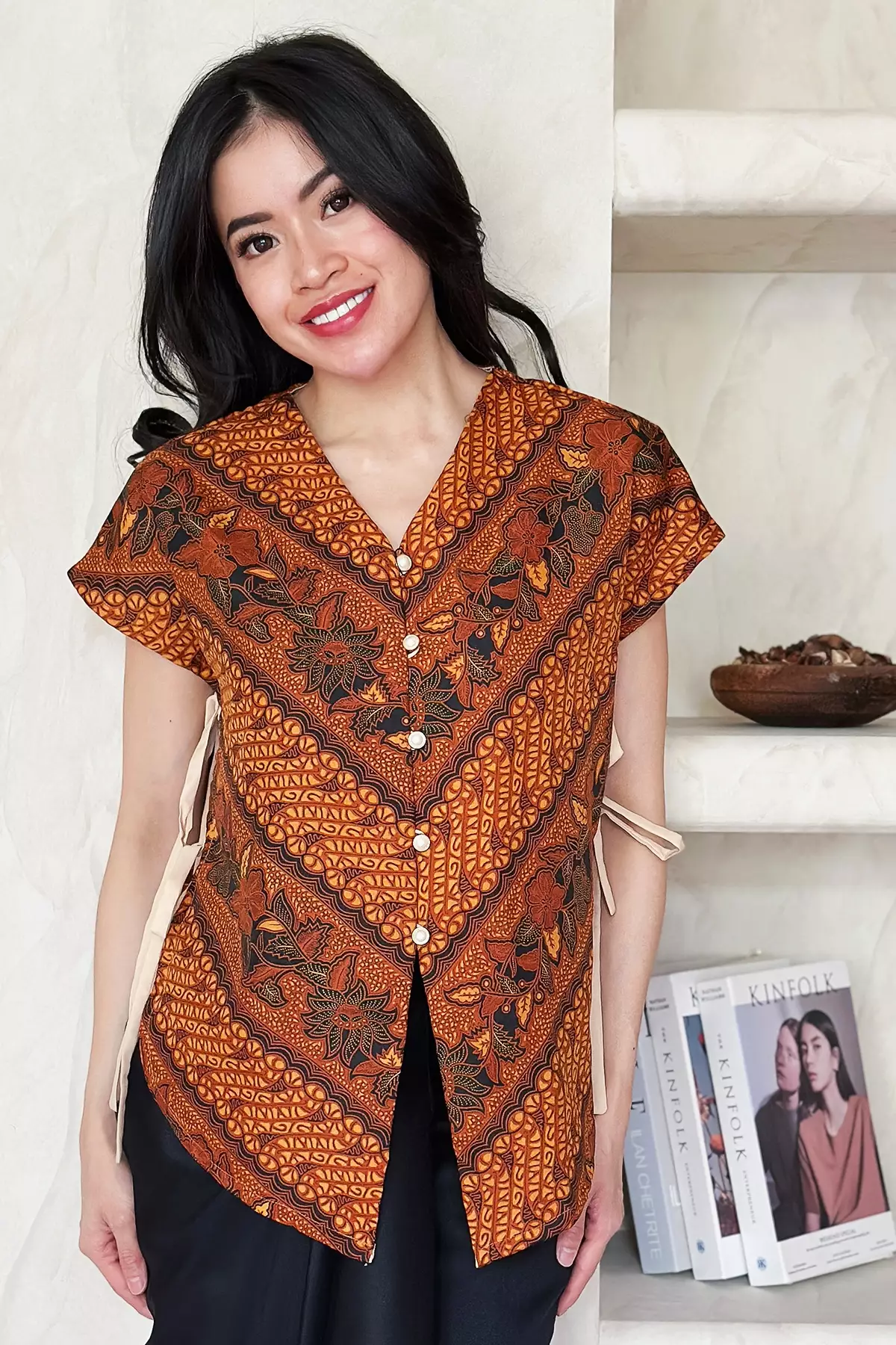 Jual DhieVine Batik Viveka Batik Cokelat Kebaya Vest Original 2025 ...