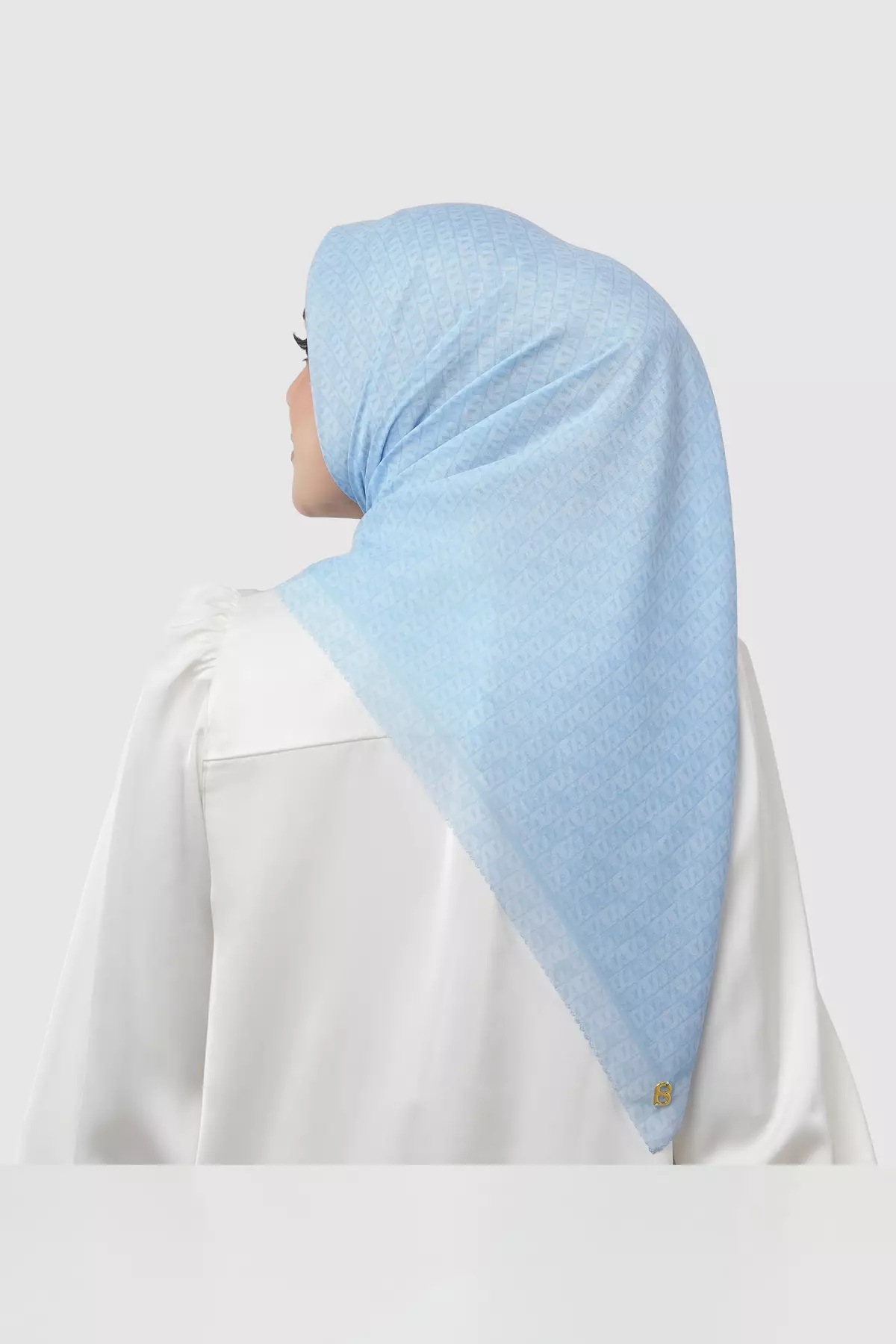 Jual Buttonscarves Interlock Square - Skyway Original 2025 | ZALORA ...