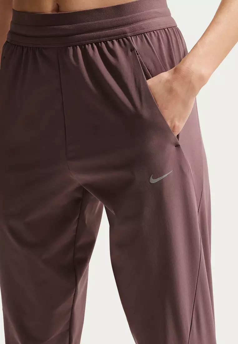 Jual Nike Nike Swift Dri-Fit Mr Pant Original 2026 | ZALORA Indonesia
