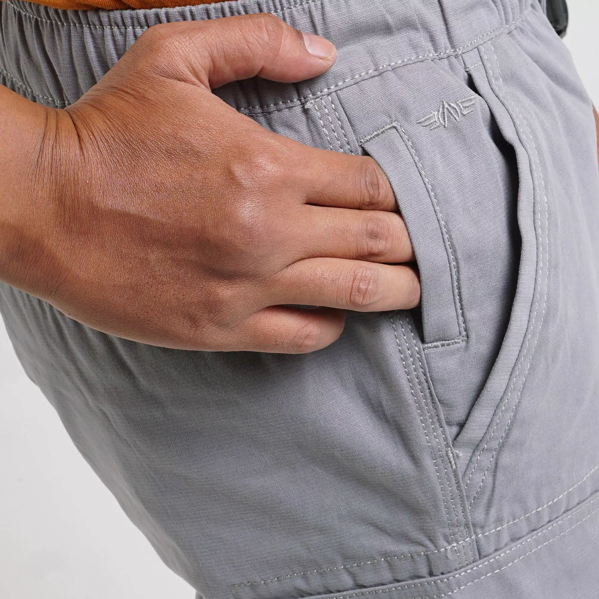 Jual MGEE CARGO PANTS Original 2024 | ZALORA Indonesia