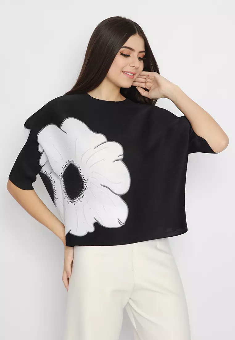 Jual Rupa Arupa Rupa Arupa - Black Ophelia Pleats Blouse Original 2024 ...