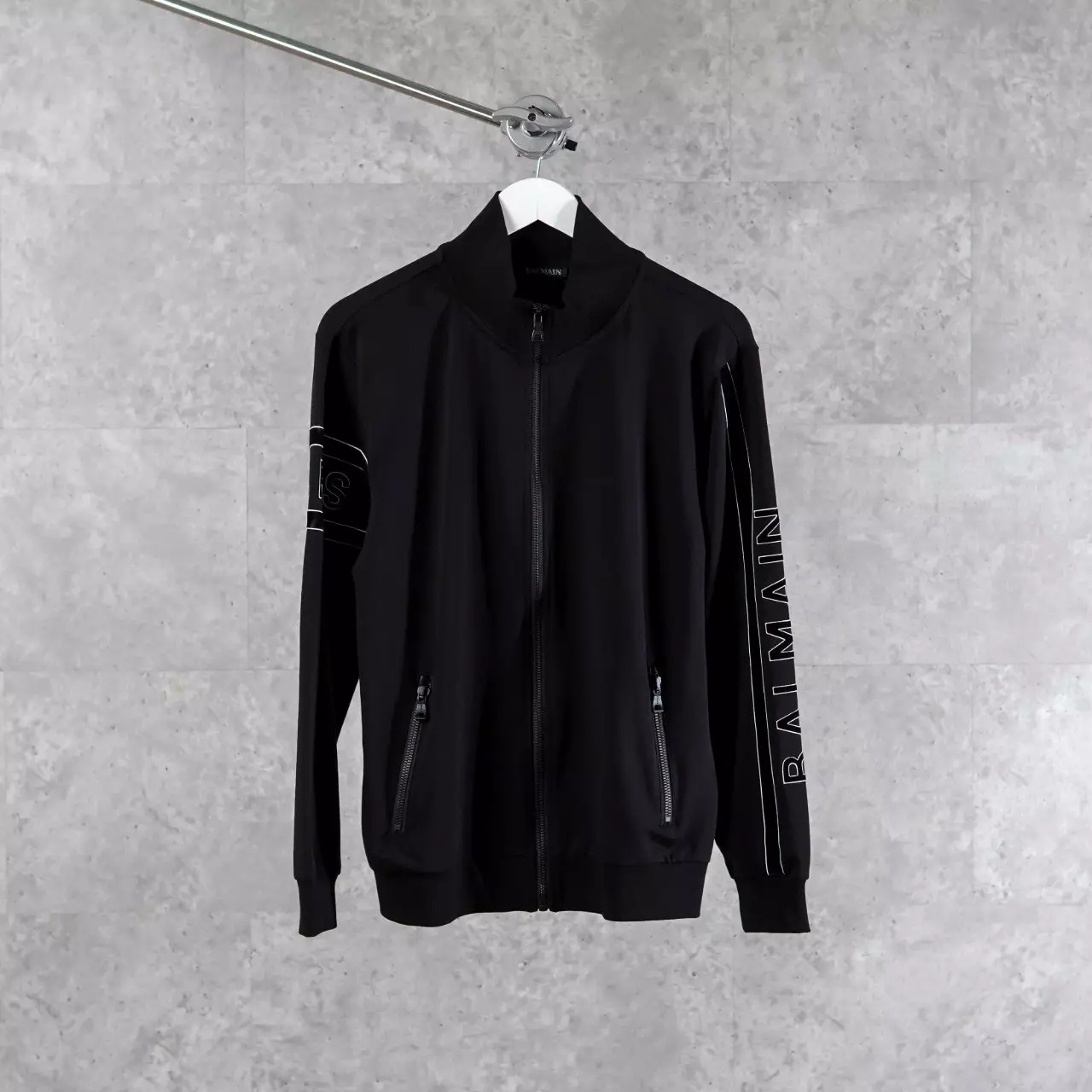 Jual Balmain Jaket BALMAIN DUO TEXT LOGO SLEEVE LINE SUEDE BLACK ZIP ...