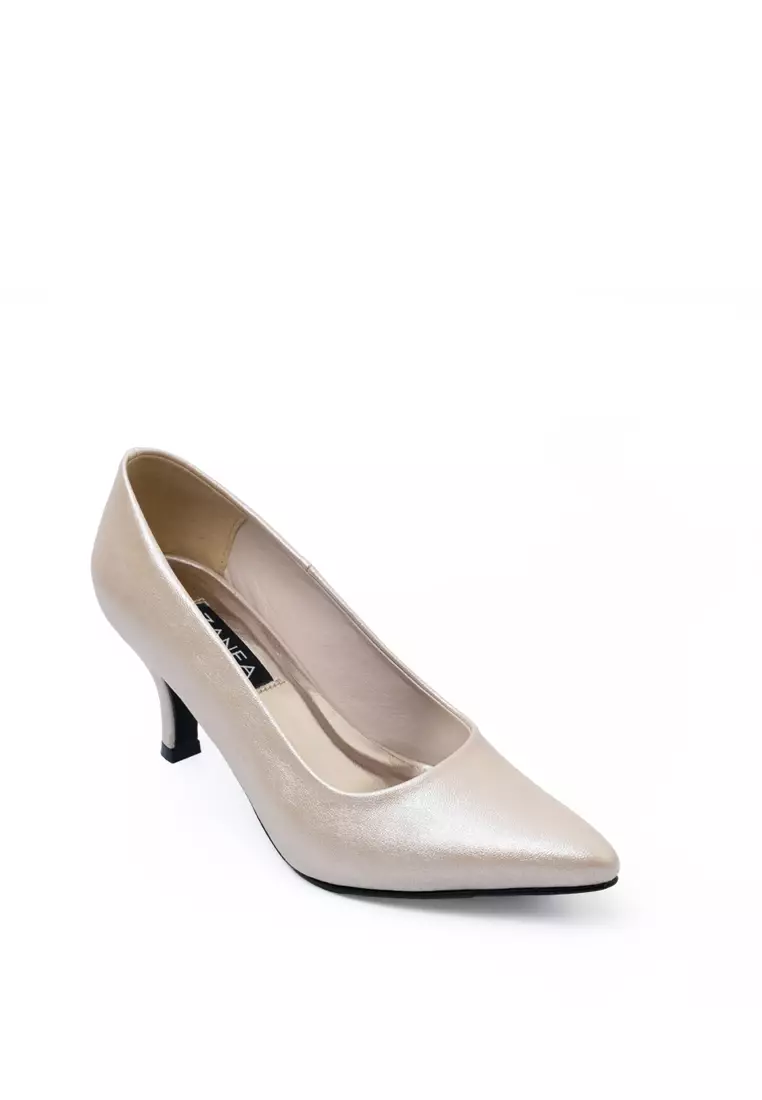 Buy Zanea Shoes Royal Pumps (Beige) 2025 Online | ZALORA Philippines