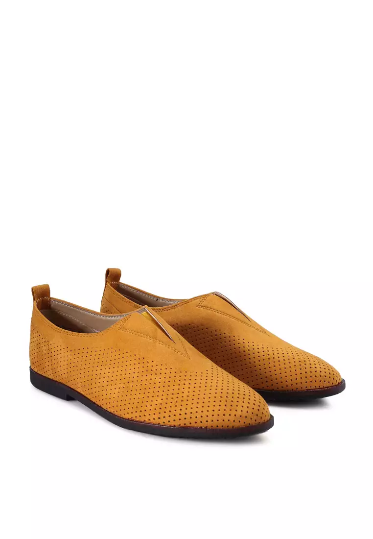 Buy NOVENI Casual Slip Ons Online | ZALORA Malaysia
