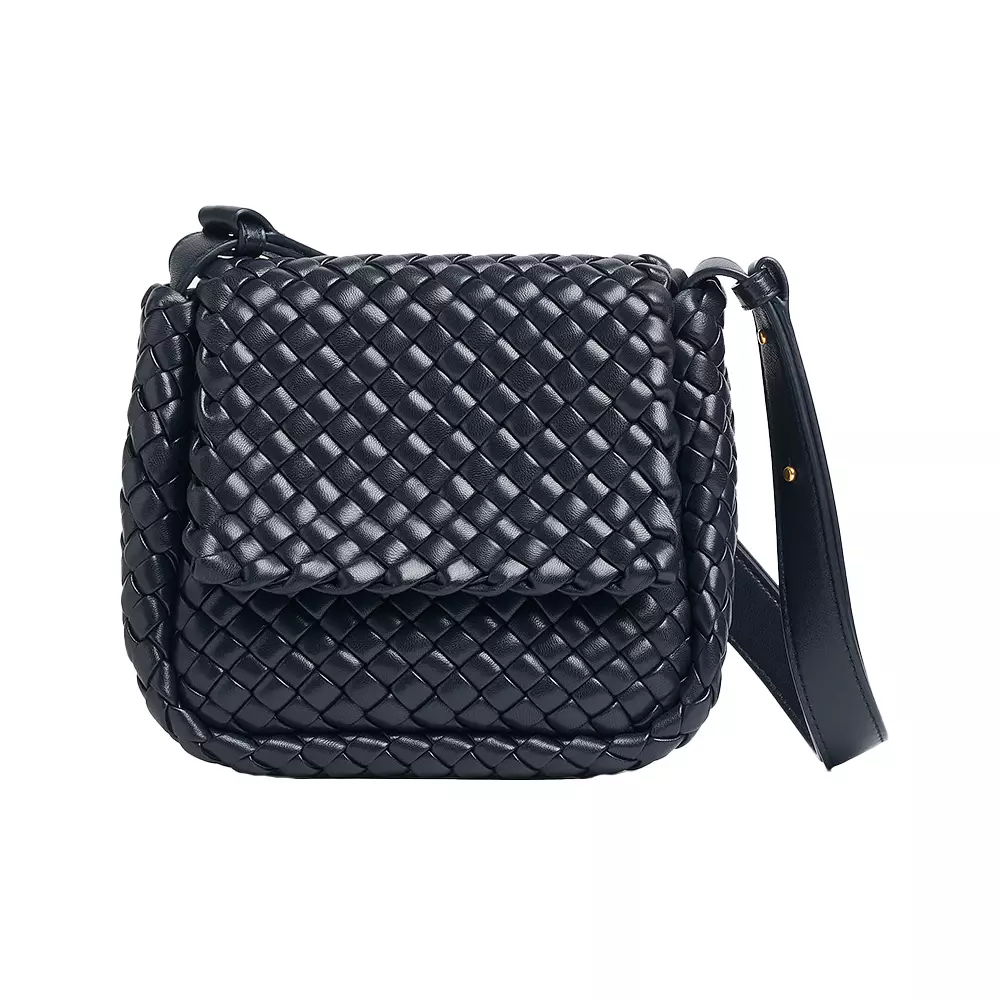 BOTTEGA VENETA Original Official Store di ZALORA Indonesia