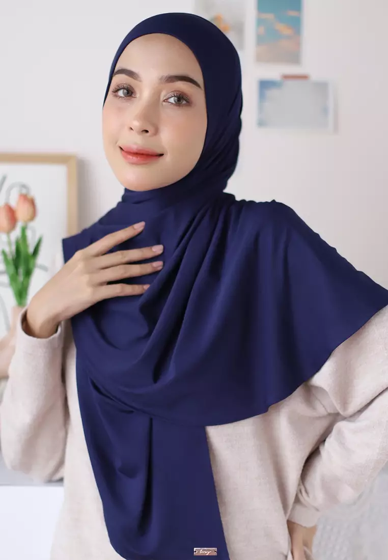 Jual Lozy Hijab Taqiya Instan Navy Original 2025 | ZALORA Indonesia