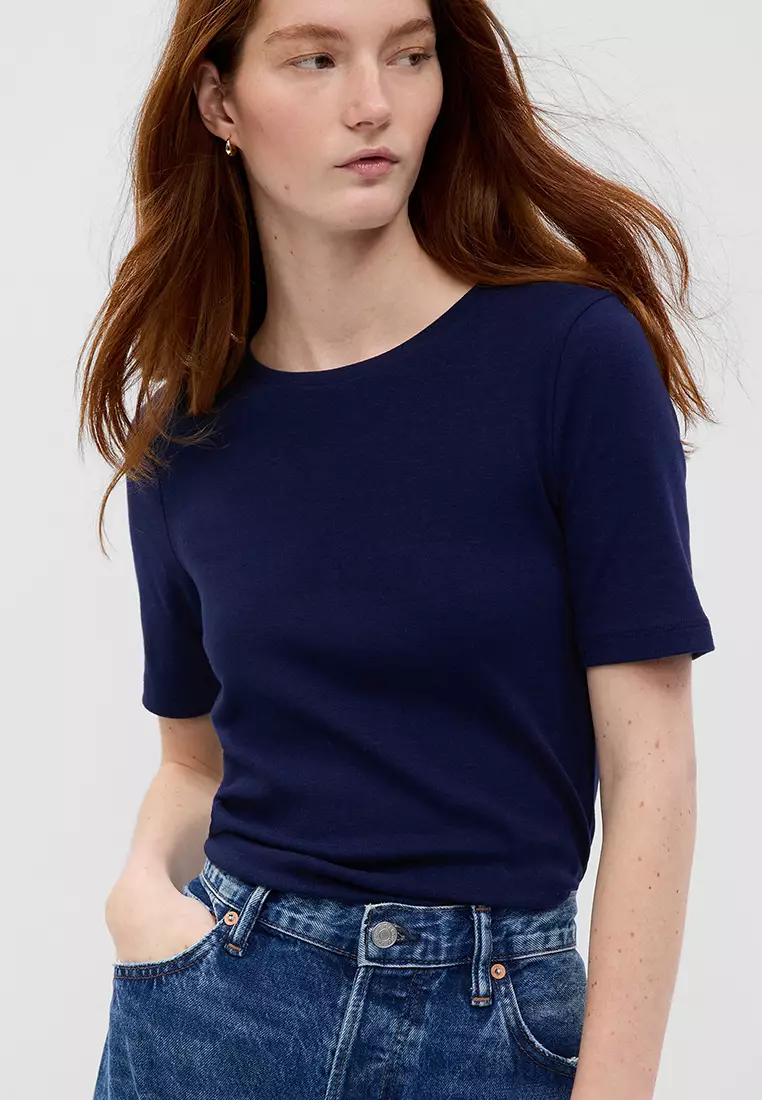 Gap navy blue t shirt store