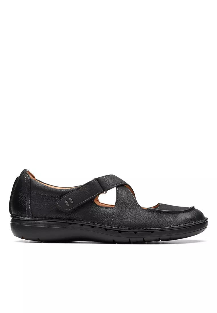 Buy CLARKS Clarks Un Loop Strap Black Leather Shoes Online | ZALORA ...