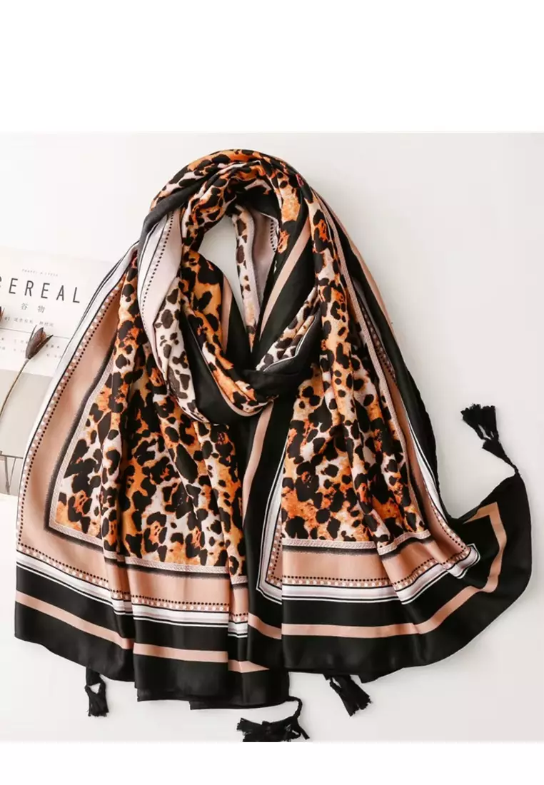Jual San Marco Aksesoris Wanita Tropical Leopard Print Cotton-Viscose Tassels Shawl Syal Wanita ...