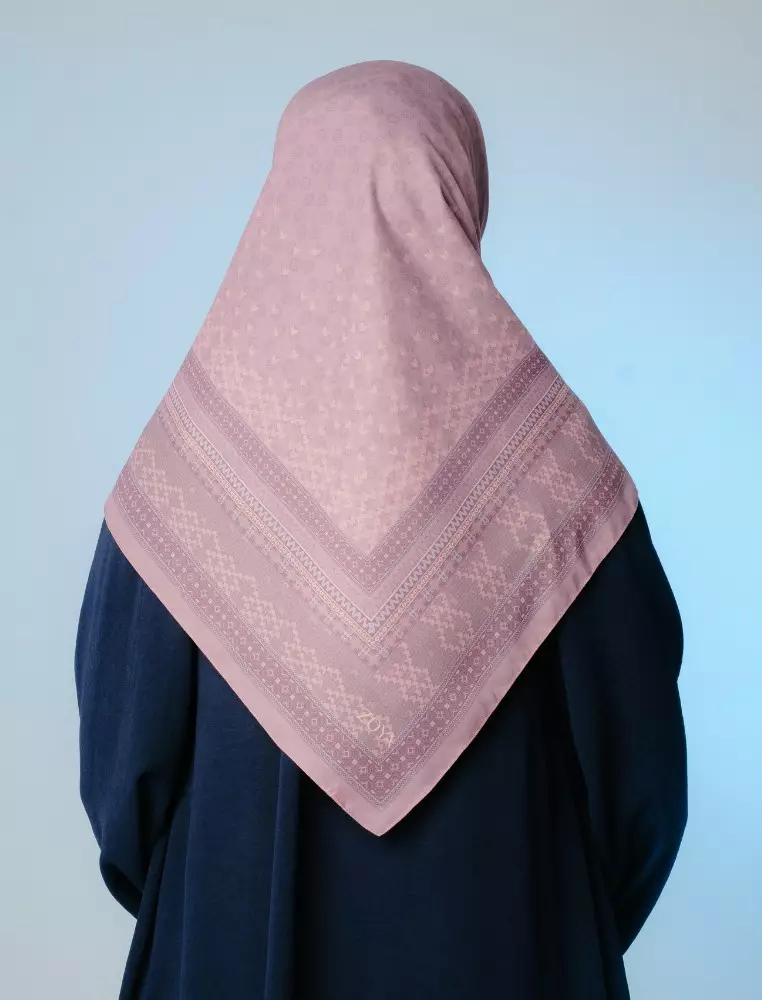 Jual ZOYA CELINDA Scarf Mauve - Kerudung Hijab Segiempat Motif With ...