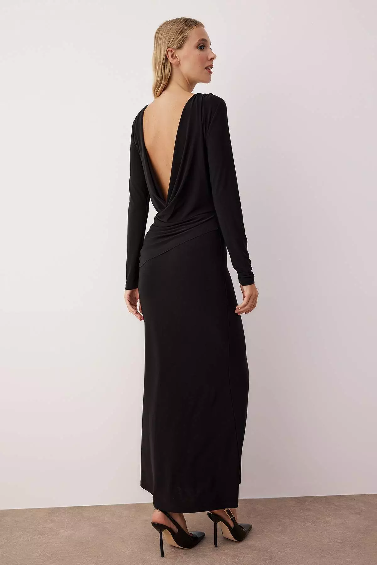 Buy Trendyol Black Plain Knit Sandy Maxi Unlined Graduation/Prom Dress ...