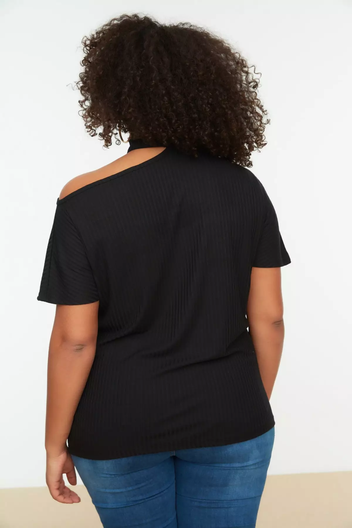 Buy Trendyol Plus Size Cutout Collar Top 2025 Online | ZALORA