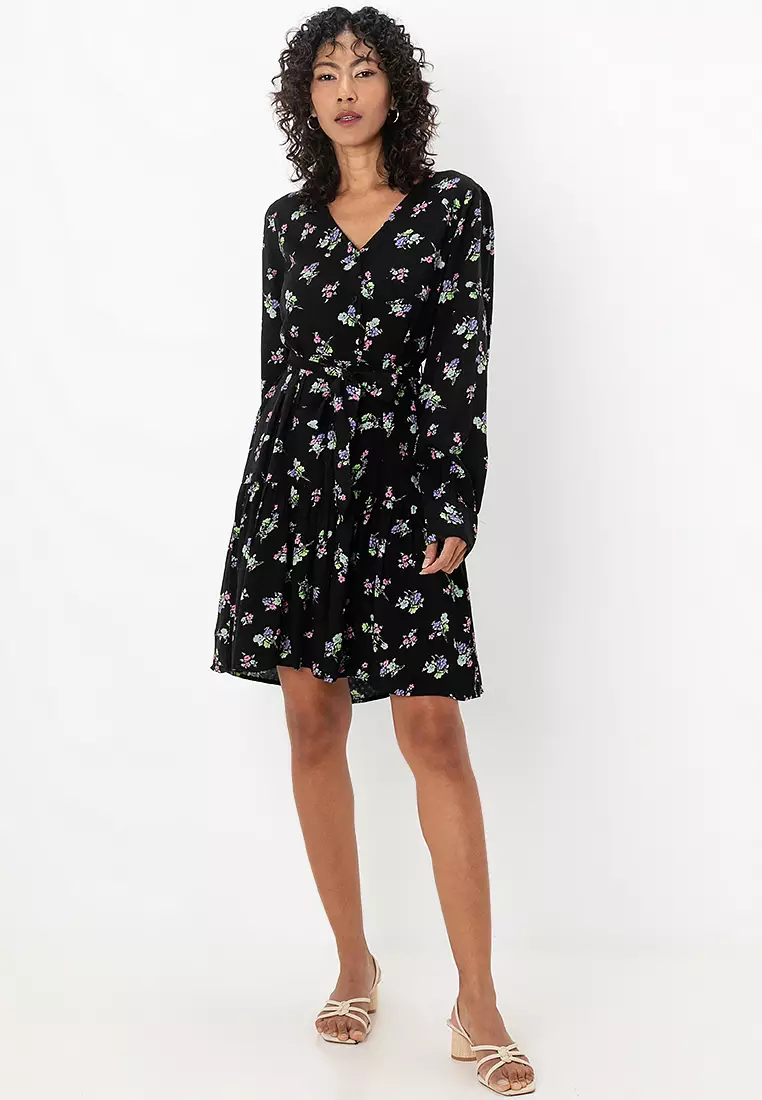 Buy ONLY Marla Dobby Belt Dress 2025 Online | ZALORA Philippines
