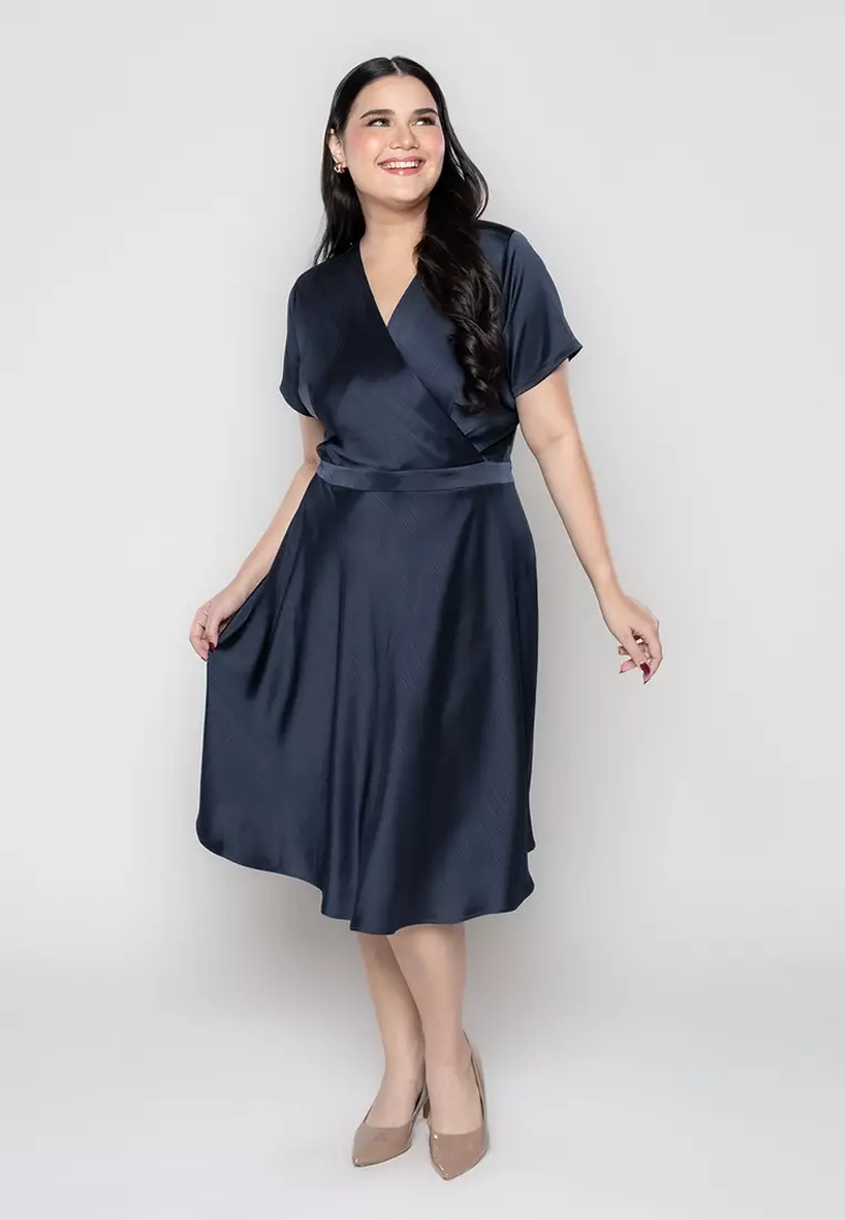 Buy Paperdolls Milly Plus Size Emmanuelle Front Wrap Dress in Satin Fabric 2025 Online | ZALORA ...