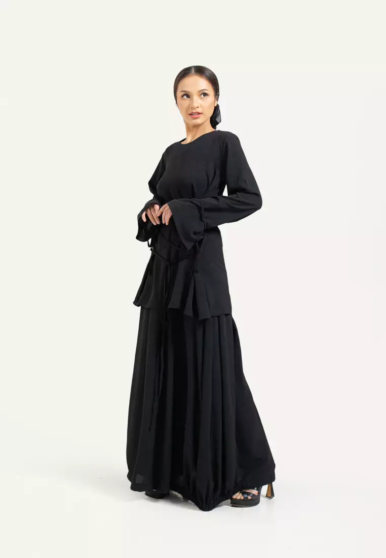 Jual Heaven Sent Nusaiba One Set Black Original 2024 | ZALORA Indonesia