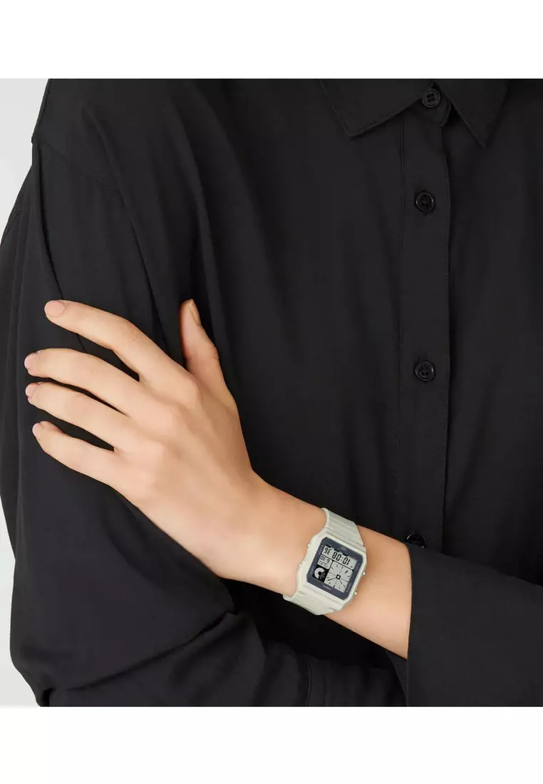 線上選購 Casio Pop Series LF-20W-3A Men's Digital Sports Watch with Green Resin Band | ZALORA 台灣