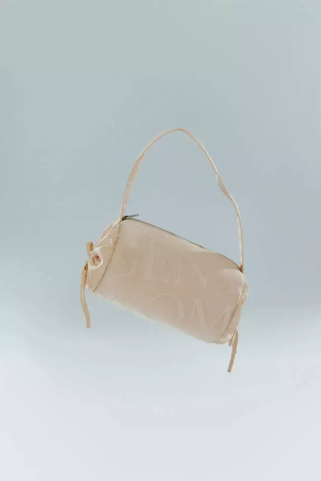 Jual GENTLEWOMAN Gentlewoman Bolster Bag - Pink Original 2025 | ZALORA ...