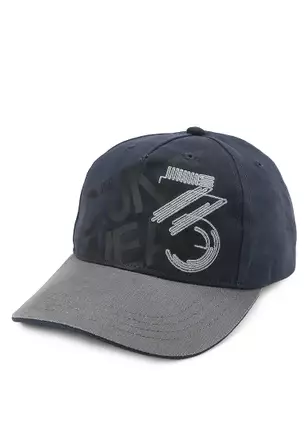 Topi Pria Original Terbaru Up to 70% - ZALORA