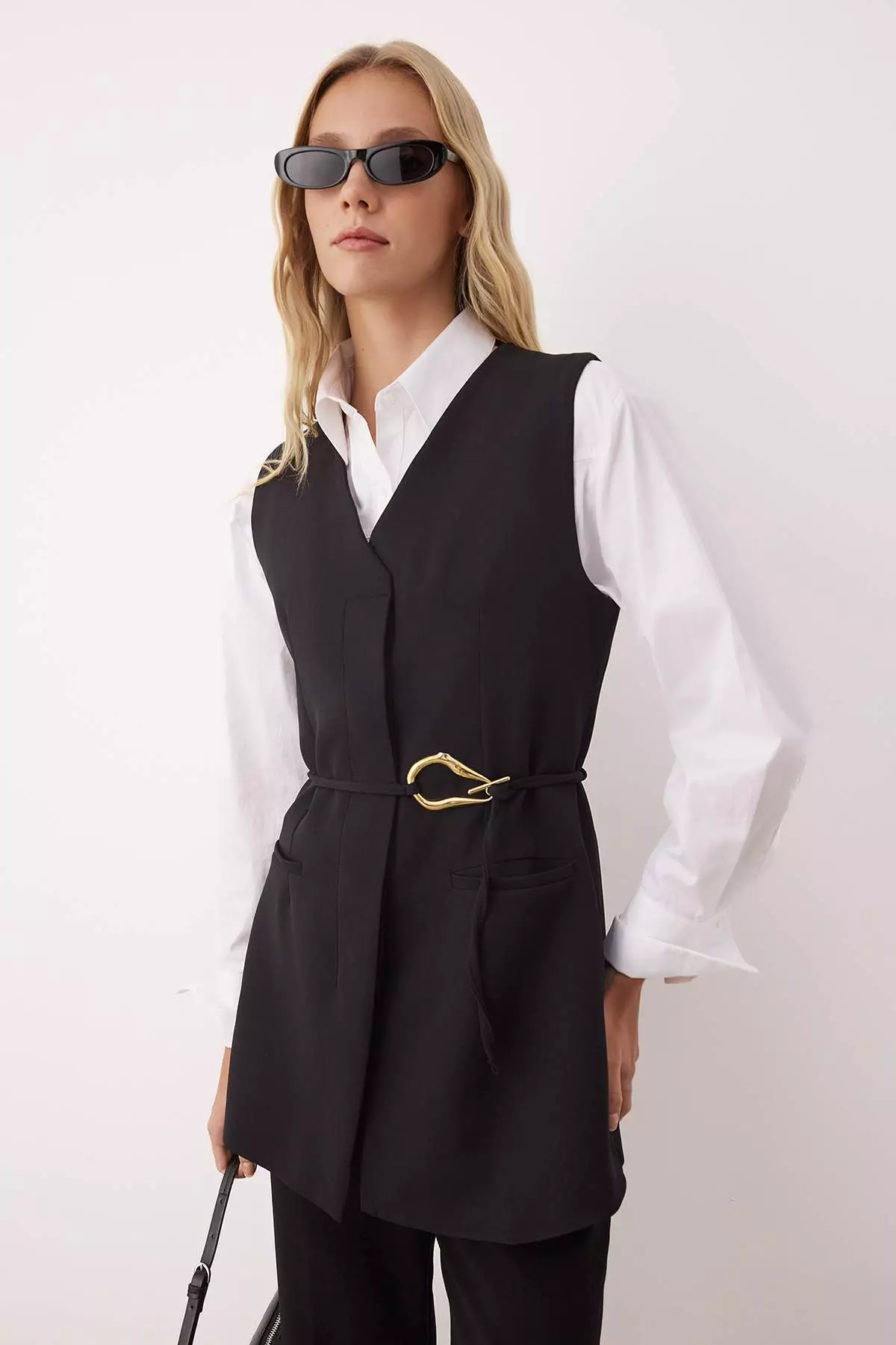 Buy Trendyol Black Belt Detail Lined Vest Tctaw26Yl00003 2026 Online ...