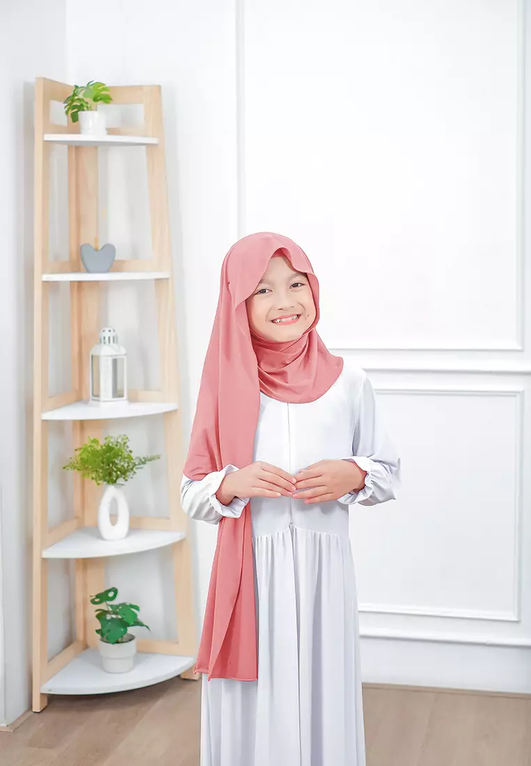 Jual COTTON BEE Cotton Bee - Tiana Meleyot Instan | Pashmina Inner Bando Jersey Hijab Anak - L ...