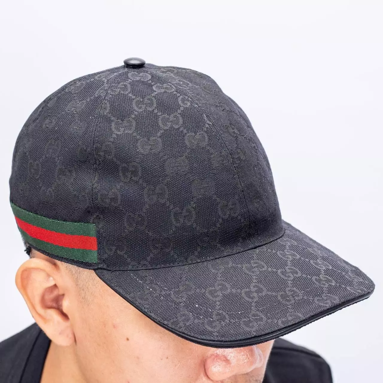 Jual Gucci Original GG Canvas Baseball Hat with Red Green Stripe Black ...