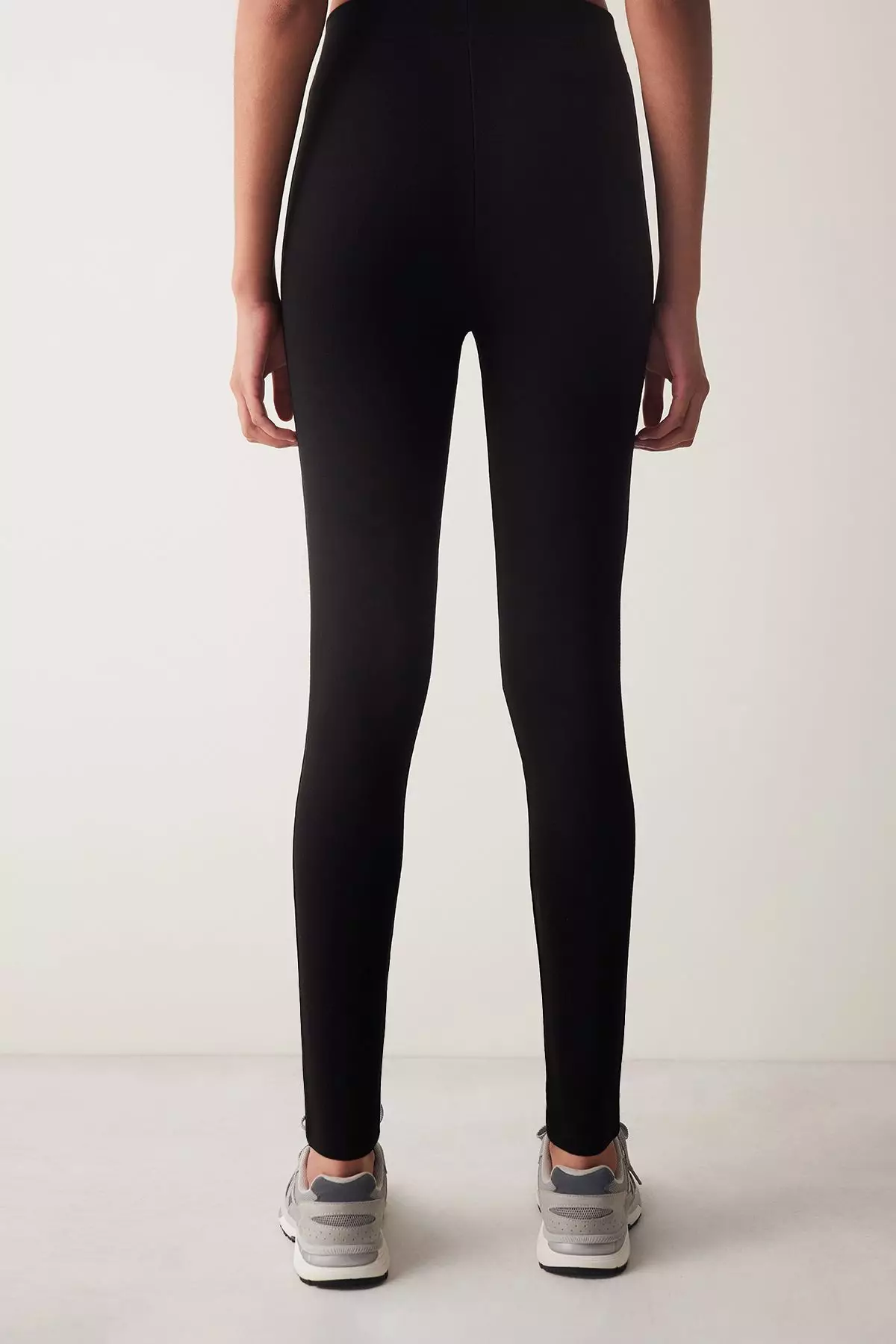 Buy Penti Black Skinny Leg Front Stitched Leggings 2026 Online | ZALORA