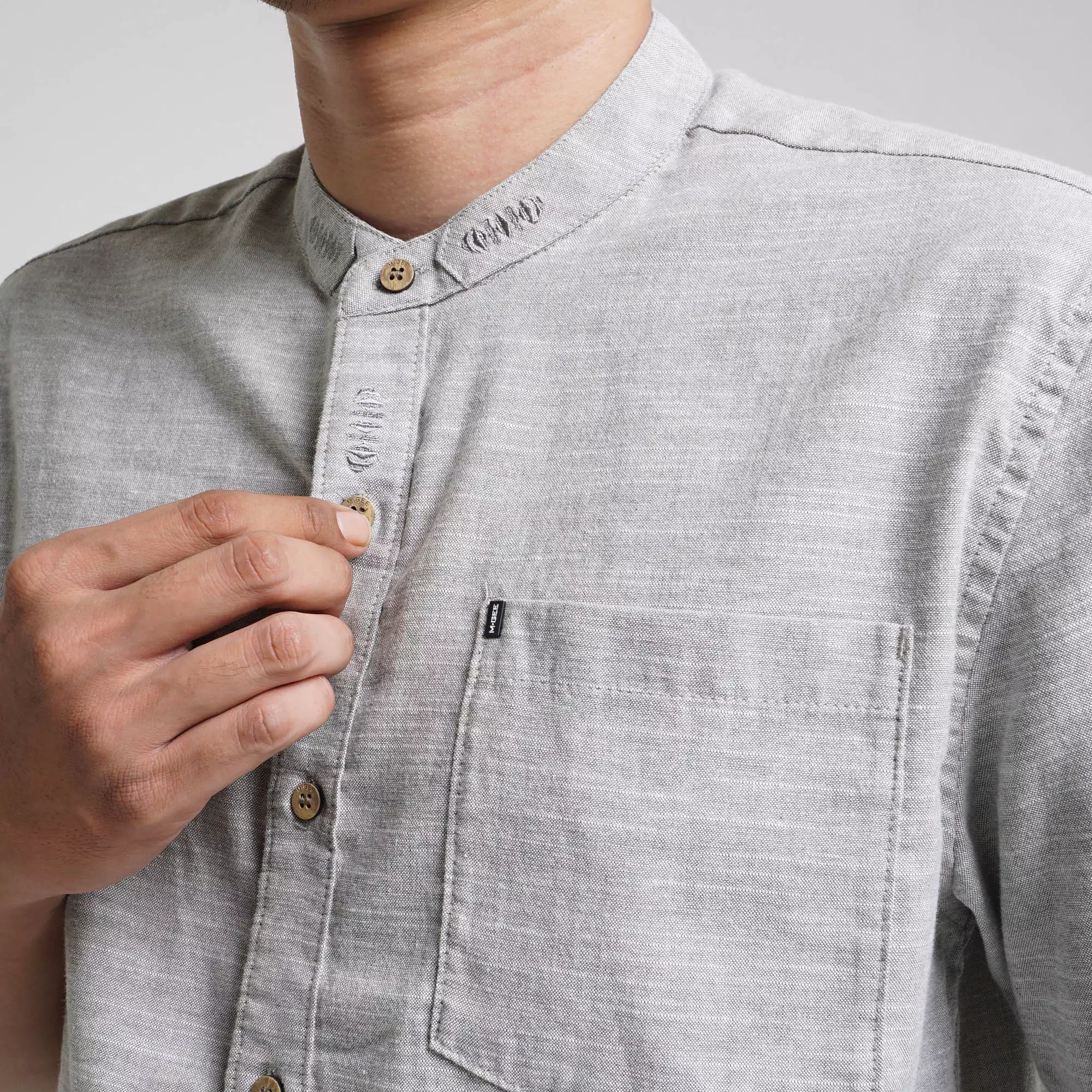 Jual MGEE MGEE KOKO SHIRT Original 2024 | ZALORA Indonesia