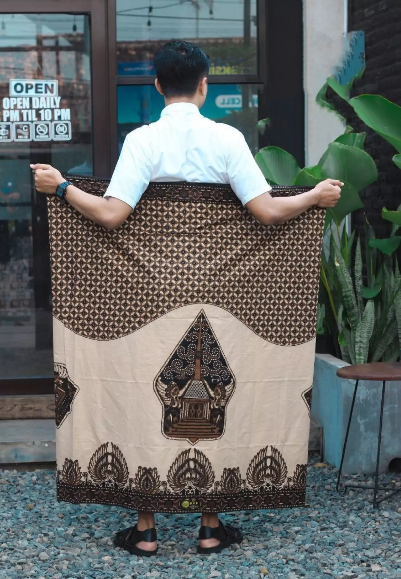 Jual Batik Mayung Sarung Batik Wayangan Premium MR Original 2024 ...