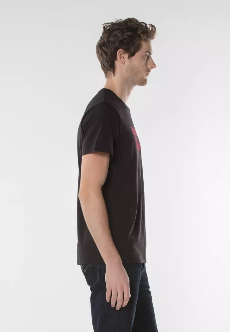 Buy Levi's Housemark Tee (Black) 17783-0198 Online | ZALORA Malaysia