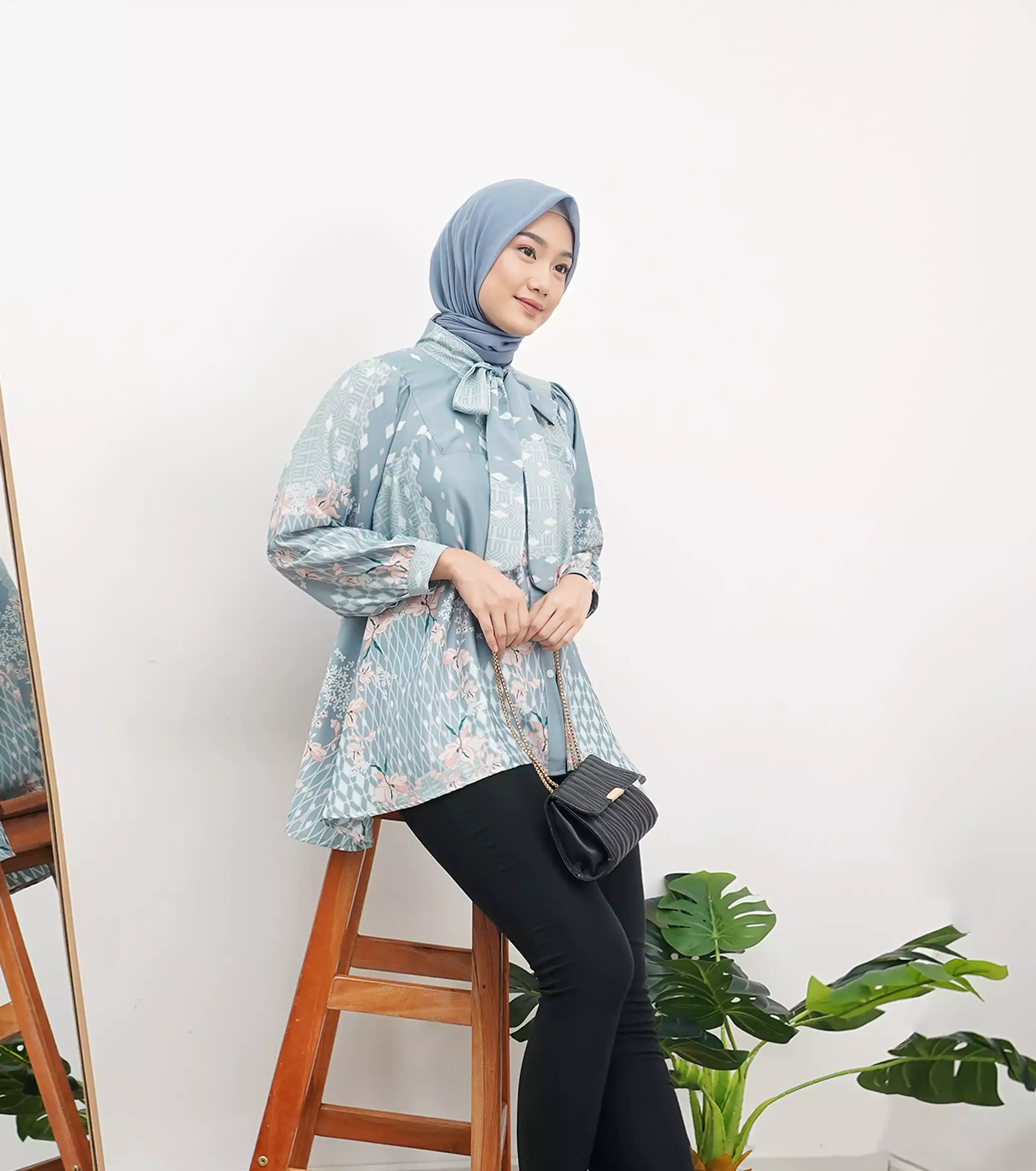 Jual Heart n Feel Muslim Heart n Feel Blouse With Ribbon Details Original 2024 | ZALORA Indonesia