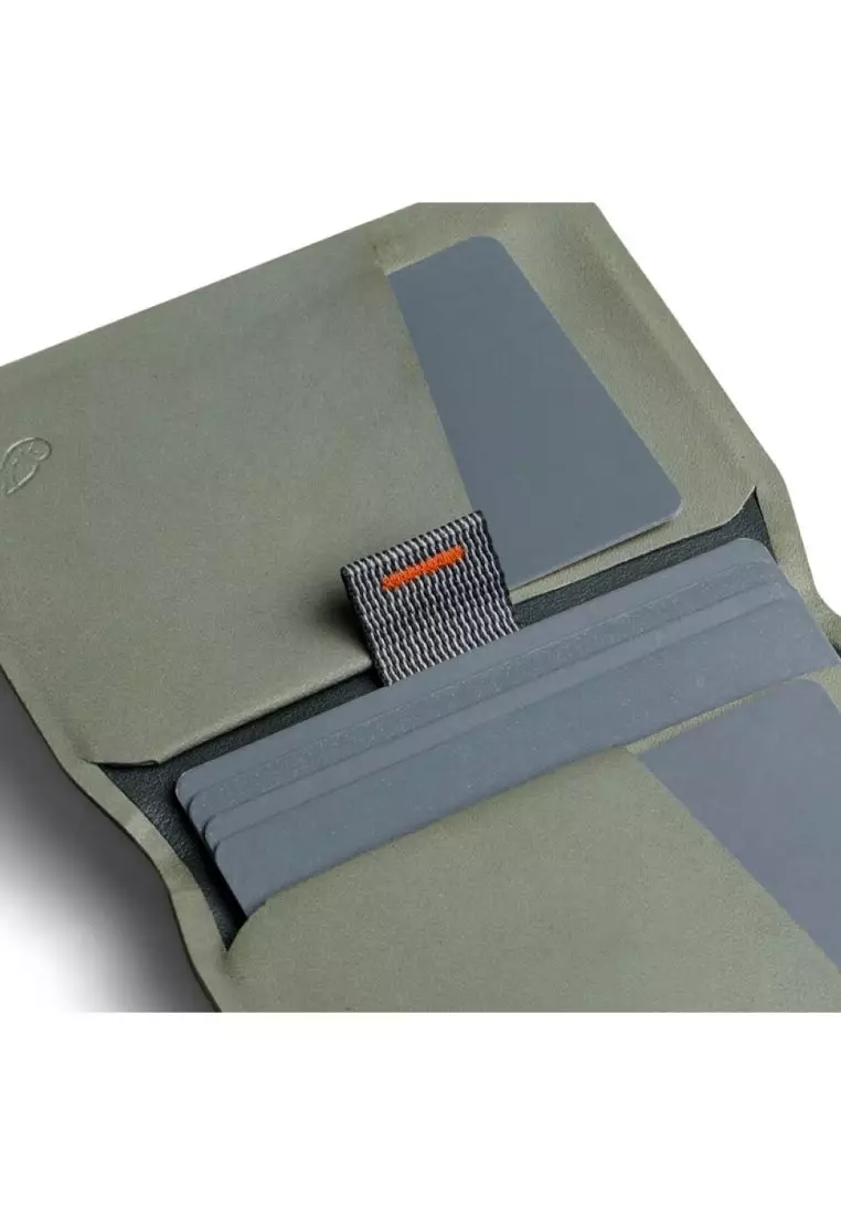 Buy Bellroy Bellroy Apex Slim Sleeve - Everglade 2026 Online | ZALORA ...