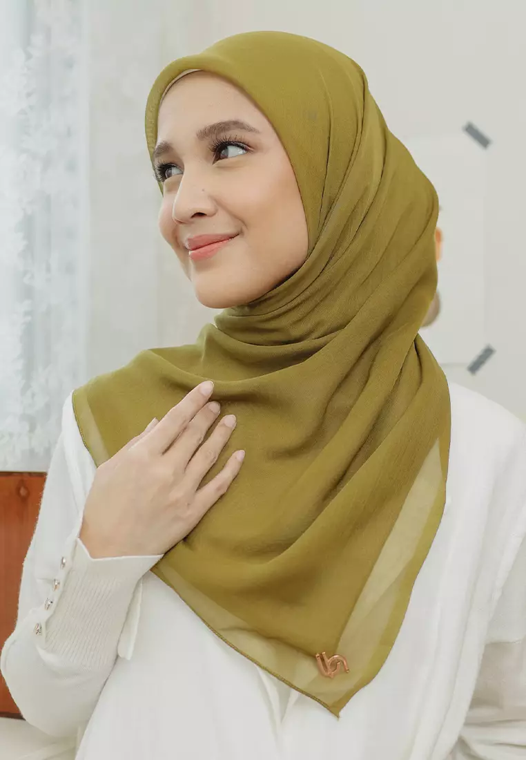 Jual Lozy Hijab Paris Signature Lozy Zaitun Original 2025 | ZALORA Indonesia